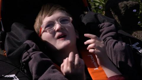 Coronavirus: Helping those with autism during lockdown - BBC News