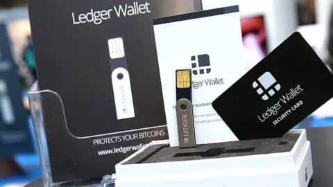 Teenager hacks crypto-currency wallet