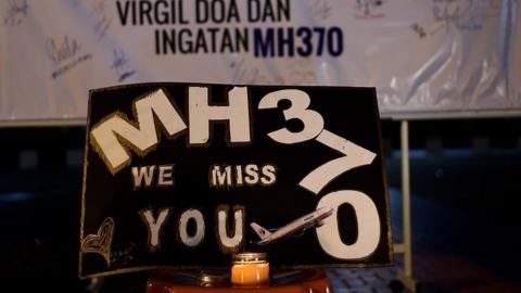 MH370's enduring mystery 'almost inconceivable', report says - BBC News
