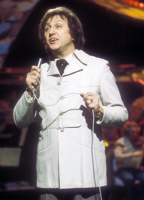 In pictures: Sir Ken Dodd - BBC News