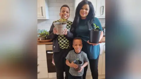 Climate change: Gardeners growing exotic veg in Wales