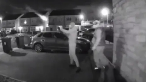 Bradford: 'Professional' burglars jailed for armed attack