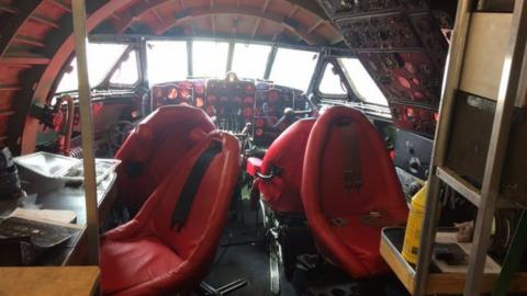 Last square-windowed Comet moved to new de Havilland Museum hangar ...