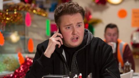 Neighbours: Soap casts first transgender character - BBC News