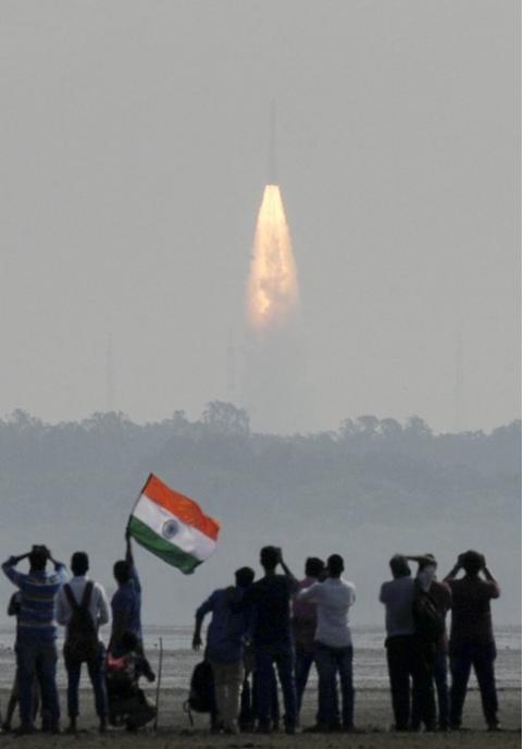 India launches record 104 satellites in single mission - BBC News
