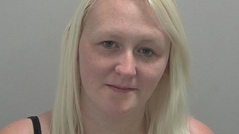 Louise Porton guilty of killing daughters who 'got in the way' - BBC News