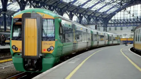 Brighton Main Line: Passengers told to 'delay travel'