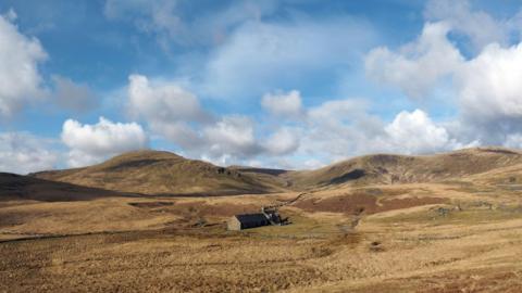 Unearthing the story of Scotland's industrial ghost village - BBC News