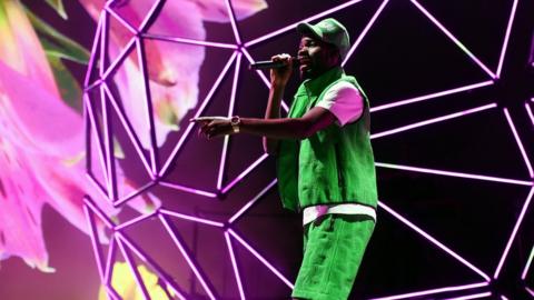 Leeds Festival: Dave raps with fan (again) while becoming youngest ...
