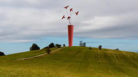 Bracknell: Giant public art installations approved by council for park