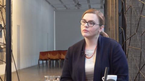 EU Brexit: Poland feels the chill ahead of UK talks - BBC News