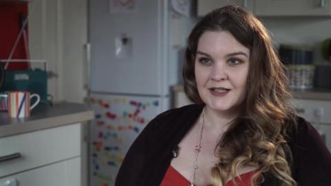 The rise of 'presenteeism' in the workplace - BBC News