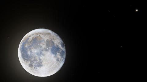 In pictures: Ideal conditions for Hunter's Moon over Devon - BBC News