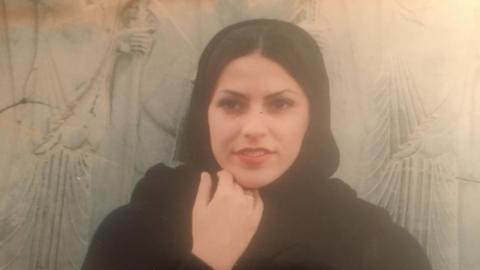 Iran revolution: 'I wore a hijab and head-banged to Nirvana' - BBC News