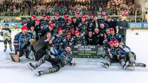 Milton Keynes ice hockey team crowned NIHL Cup winners