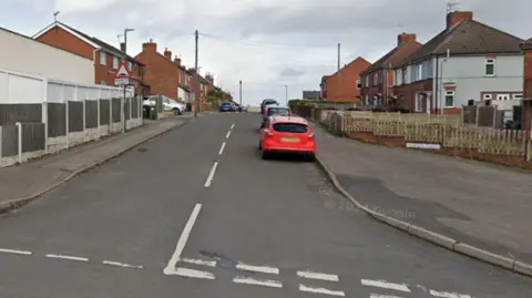 Teen arrested after man suffers stab wounds to leg in Heanor