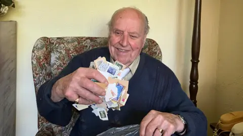 Harrogate stamp collector passes 94,000 target for charity