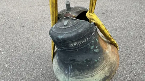 Historic bell replaced ahead of Helston Flora Day