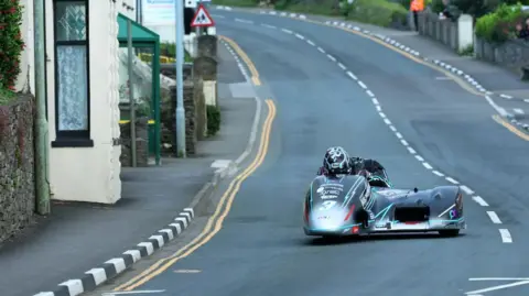 Crowe brothers 'stronger than ever' heading into Isle of Man TT