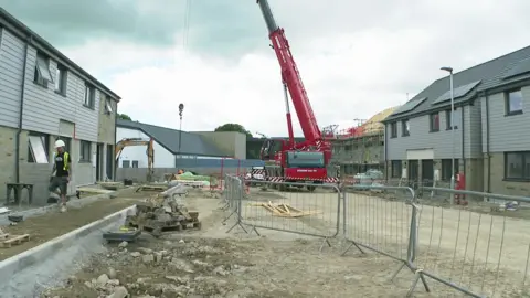 Political parties divided on compulsory housing targets