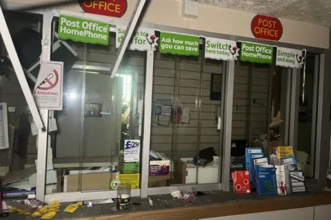 Man cleared after confessing to Post Office theft to protect mum