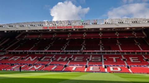 Manchester United: Fans 'deserve so much better' at Old Trafford - BBC ...