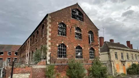 Redevelopment of derelict pork pie factory gets go ahead