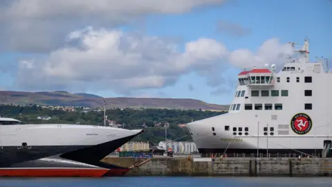 Full ferry fleet available for Isle of Man TT, minister says