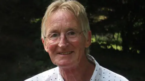 Former clerk given posthumous Freedom of the Borough of Douglas