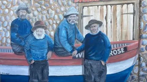 Sheringham family of boat-builders honoured in a mural