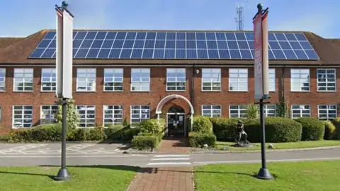 Hampshire and Isle of Wight Police - BBC News