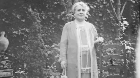 Panacea Society: Centenary marks arrival of 'prophet's cradle'