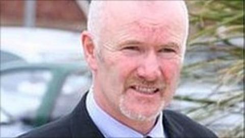 Killer dentist Howell to serve 21 years for murders - BBC News