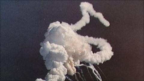 Challenger disaster: Nasa marks 25th anniversary - BBC News