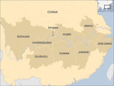 China floods: Millions affected by deadly downpours - BBC News