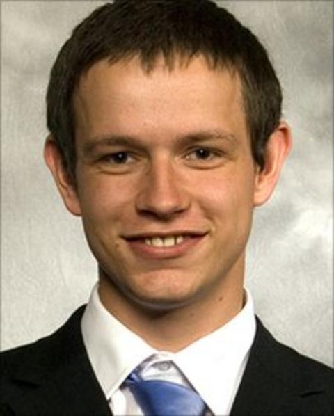 Talks open over Aberdeen City Council leadership - BBC News