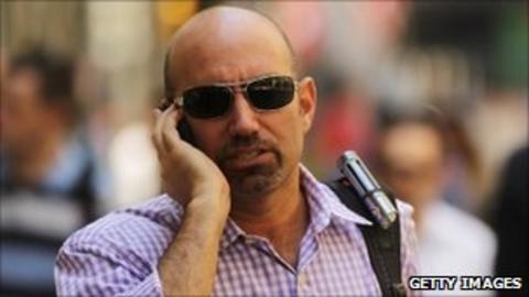 Mobile phones 'unlikely' to cause cancer - BBC News