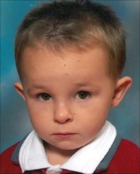 Matthew Cartwright's family 'devastation' at his death - BBC News