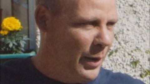 Murder victim David Allan 'walked into knife' - BBC News