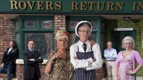 Coronation Street musical to hit the stage - BBC News