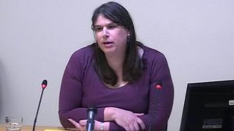 Leveson Inquiry: Guido Fawkes 'forced lawyers to chase' - BBC News