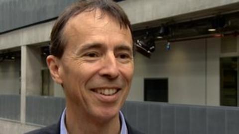 Food banks: What they do - BBC News