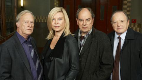 Dennis Waterman to leave New Tricks - BBC News