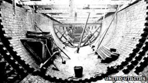 Photos of Manchester's WWI 'unsung hero' tunnellers found - BBC News