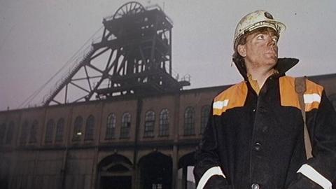 Oaks Colliery disaster: Victims remembered 150 years on - BBC News
