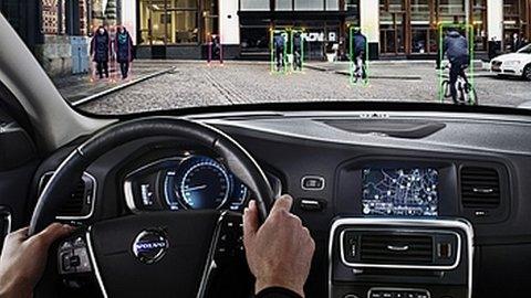 Volvo recalls 59,000 cars over software fault - BBC News