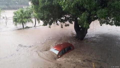 In pictures: Port Louis, Mauritius floods - BBC News