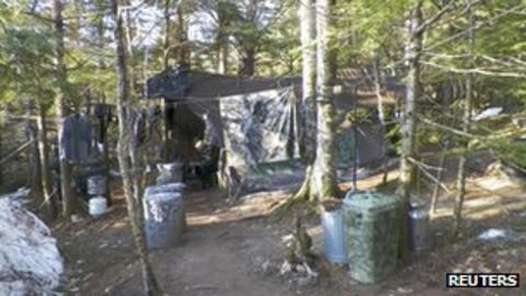 Maine 'North Pond Hermit ' Christopher Knight held - BBC News