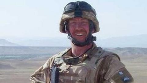 Soldier Gary O'Donnell's medals sell for £110,000 - BBC News