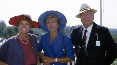 In pictures: Nigel Davenport - BBC News